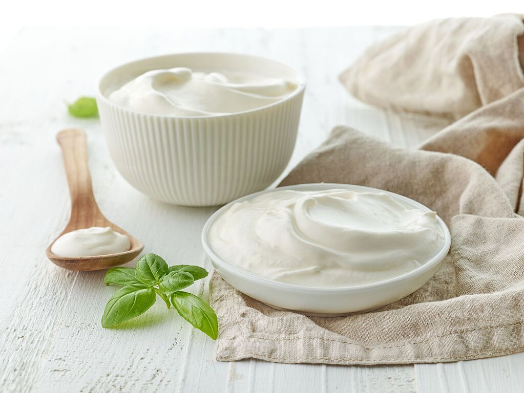 How to make traditional Sour cream, Easy sour cream, and how to ...